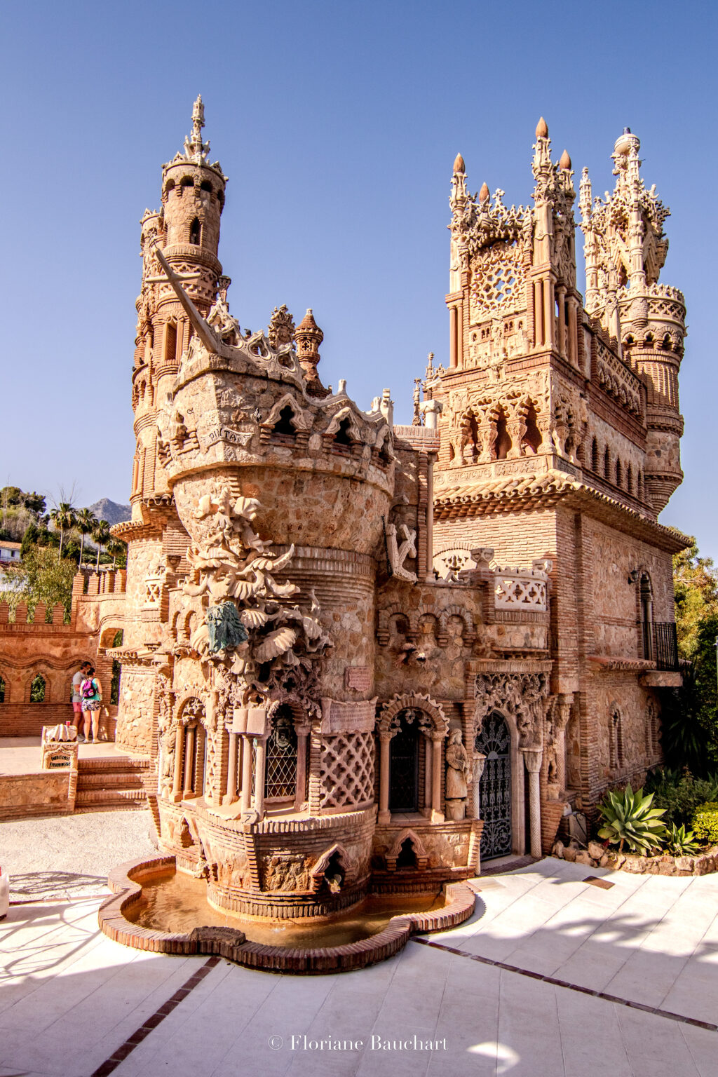 Visiter le Castillo de Colomares - Les aventures de Floriane